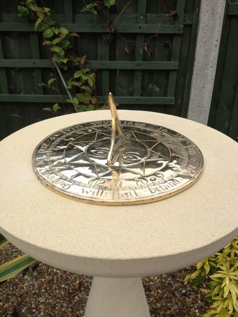 Simplicity Sundial - Tor Stone